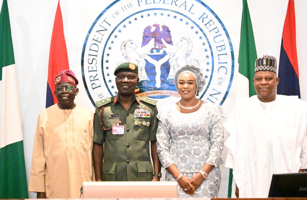 NIGERIA: President Tinubu Decorates Army Chief With Lieutenant General ...