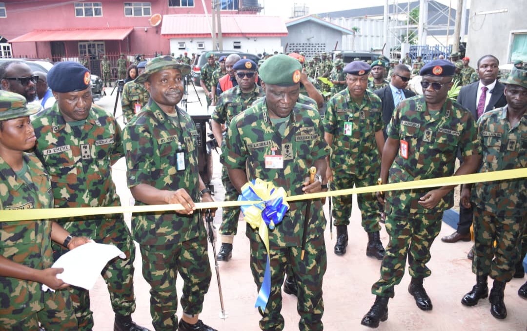 NIGERIA: COAS Gen Lagbaja Commissions Fire Station, Soldiers’ Accommodation In Lagos – Security ...