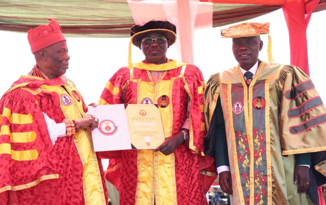 NIGERIA: 417 Students Graduate From NAUB… Lt Gen Tukur Buratai, HRM Maj ...